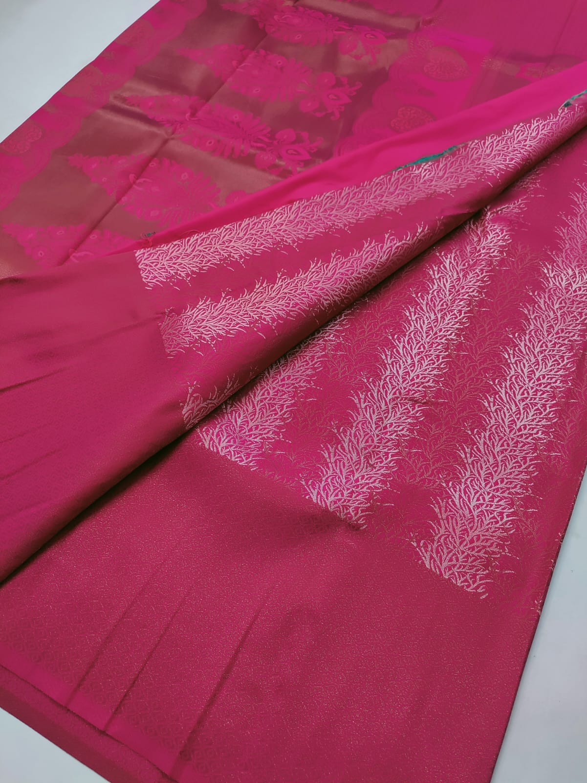 Royal Rani Elegance – Unique Design Silk Wedding Saree – Manikandansilks